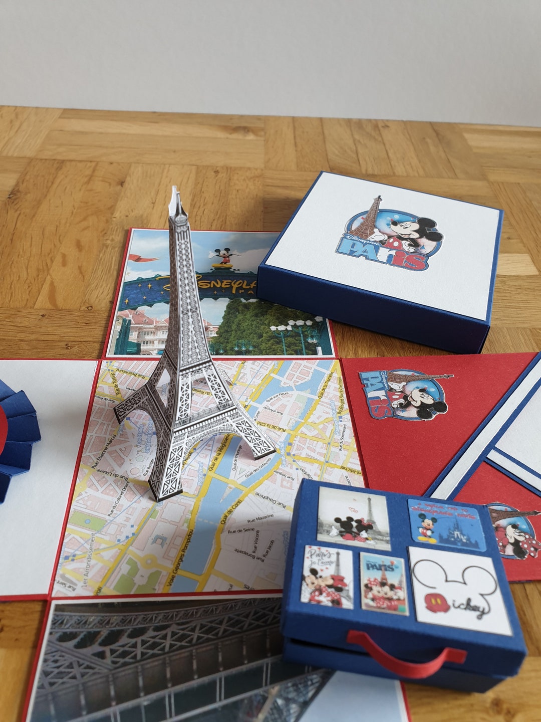 Explosionsbox Disneyland Paris, Walt Disney inspiriert - Etsy.de