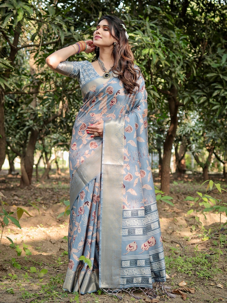 Grey Color Saree With Digital Print Work Semi Silk Saree for Women With ...