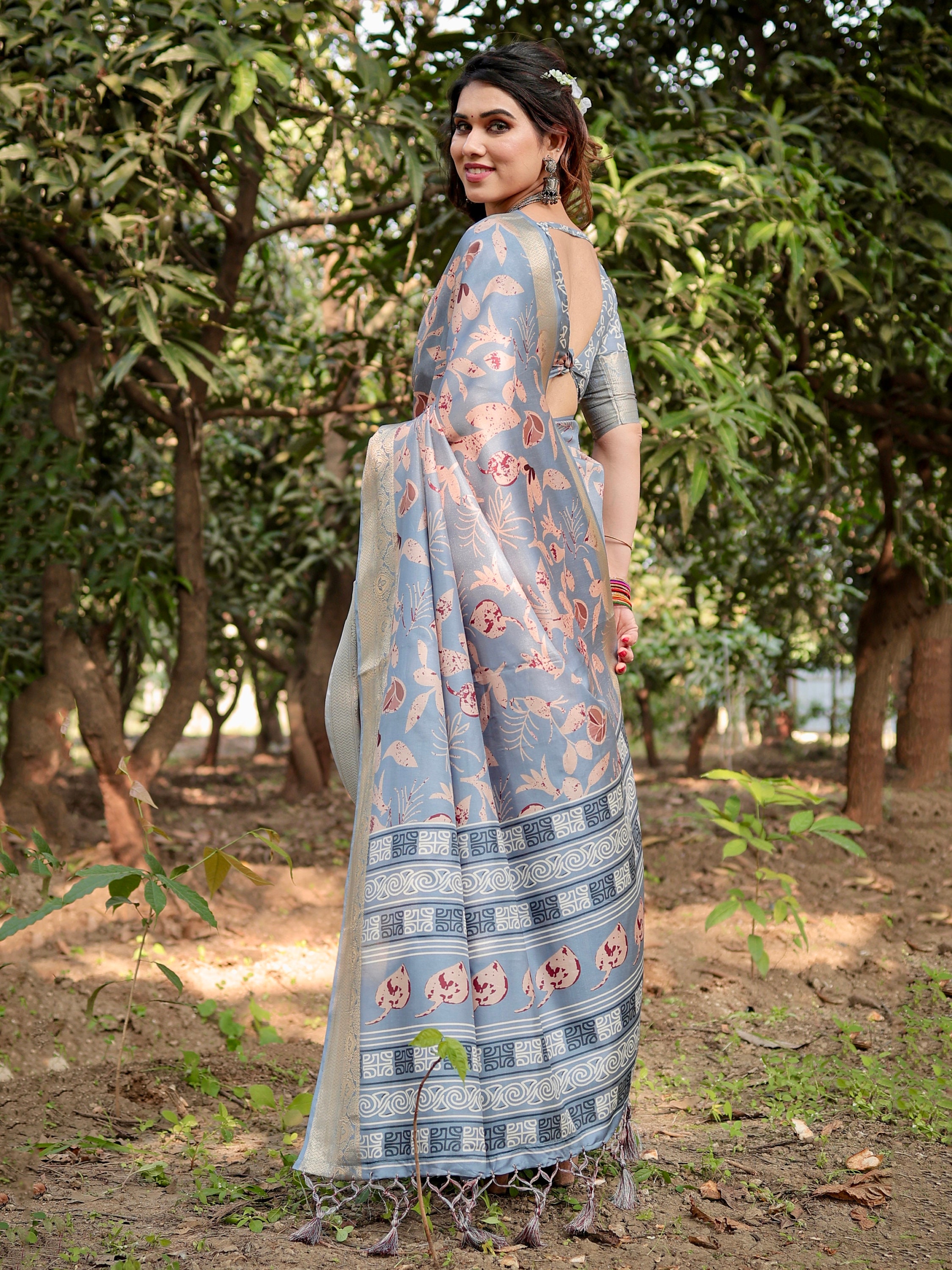 Grey Color Saree With Digital Print Work Semi Silk Saree for Women With ...