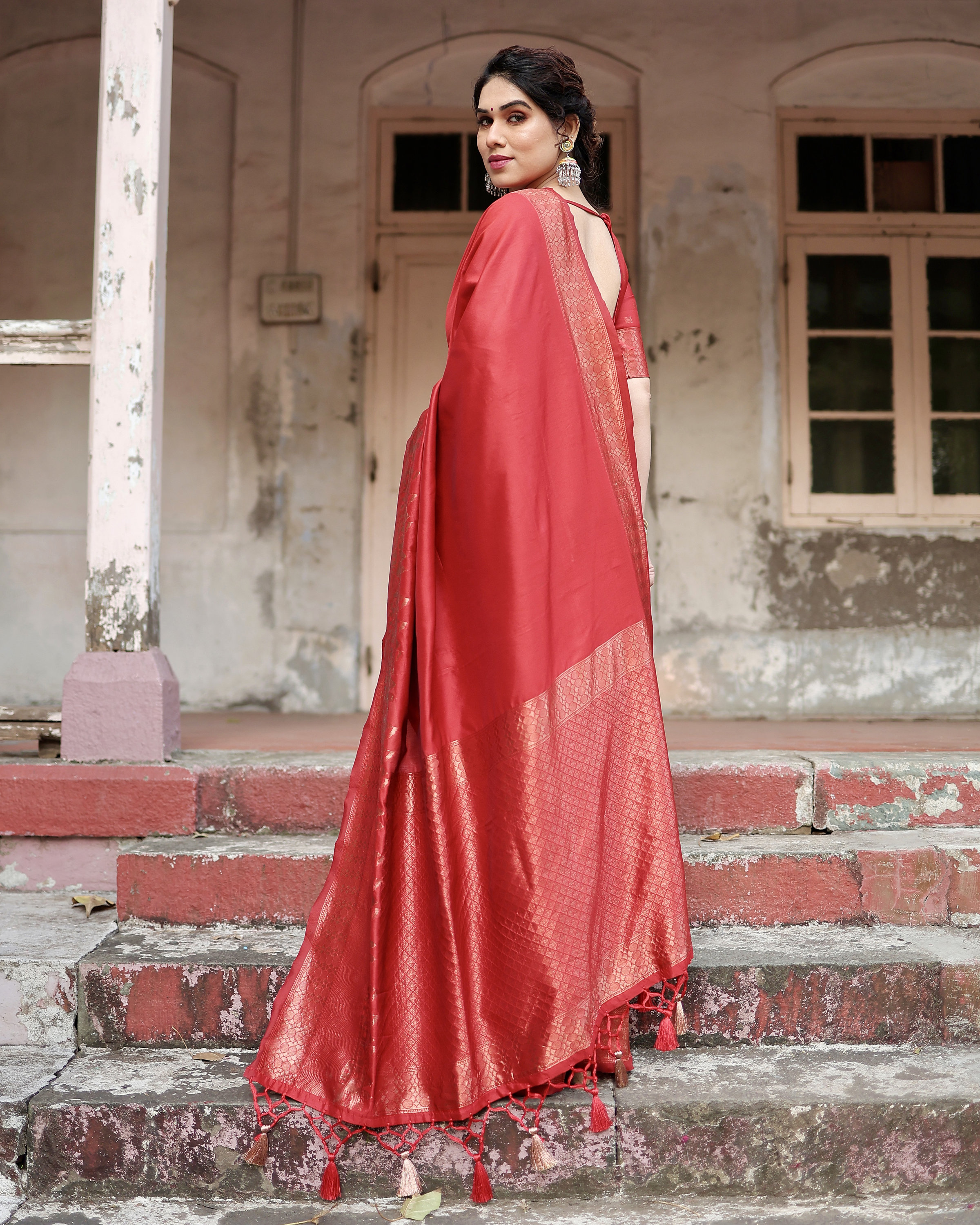 Red Color Saree With Copper Zari Work Blouse Semi Silk Premium Fabric ...