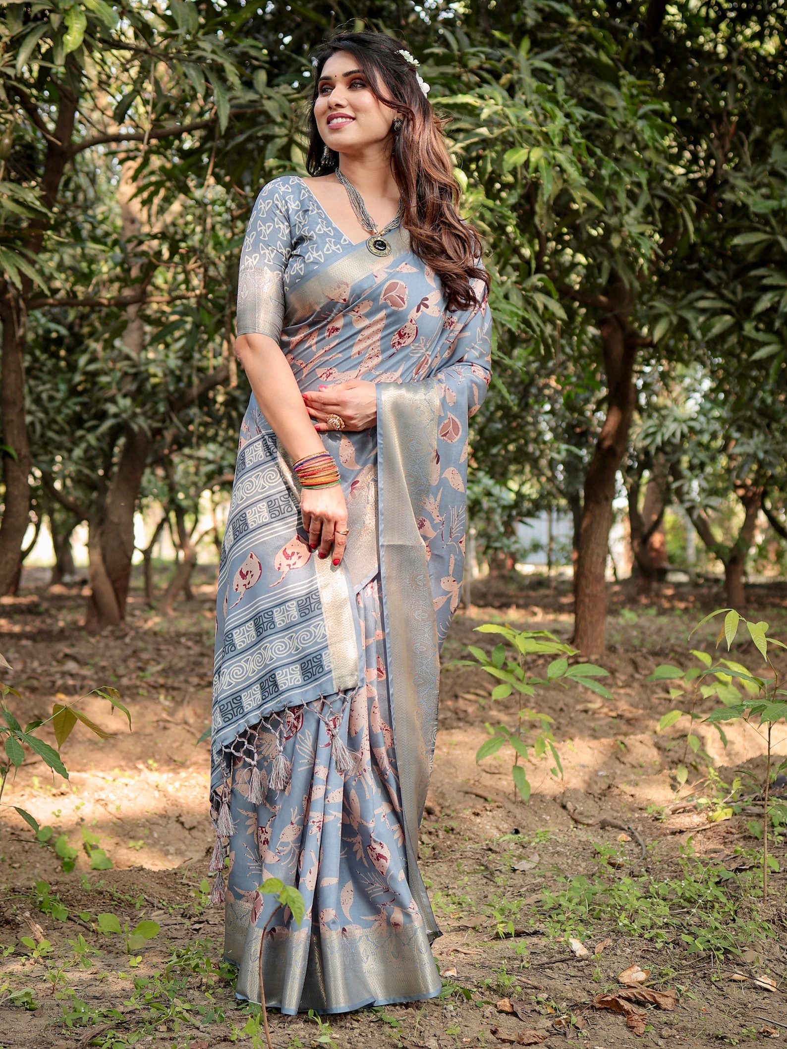 Grey Color Saree With Digital Print Work Semi Silk Saree for Women With ...