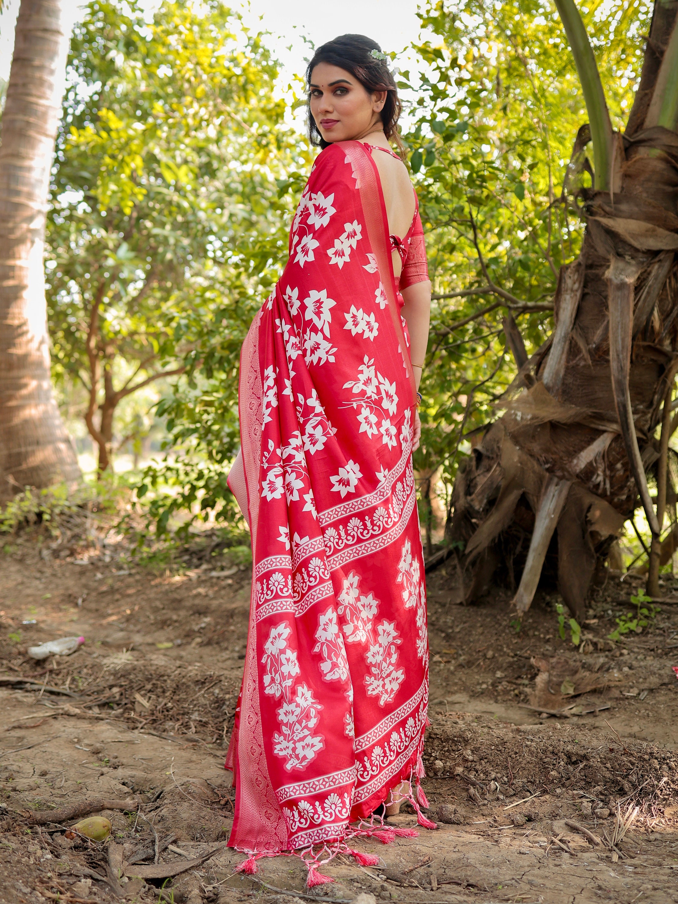 Red Color Saree With Digital Print Work Semi Silk Saree for Women With ...