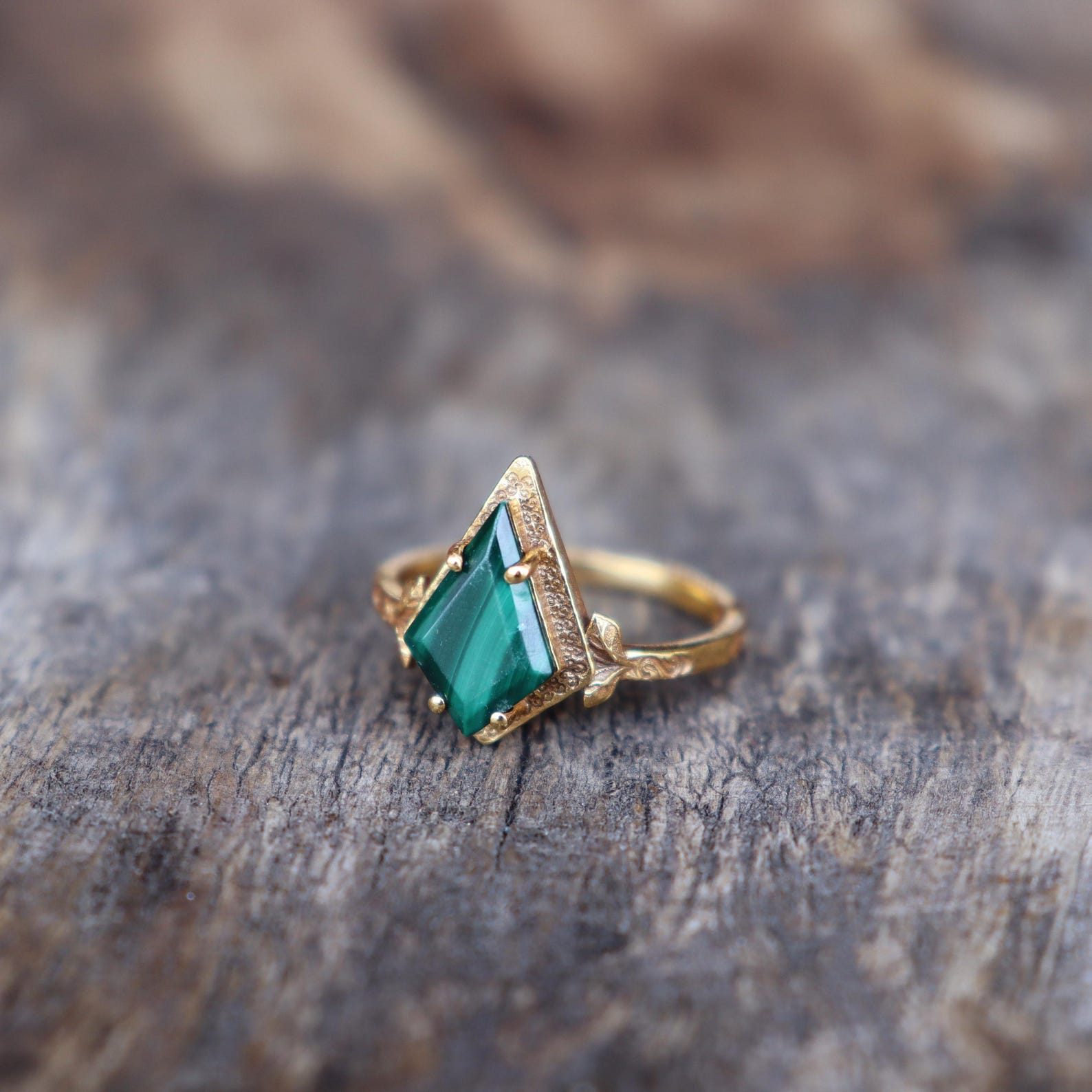 Vintage Malachite Ring, Kite Green Gemstone Stacking Ring, Nature ...