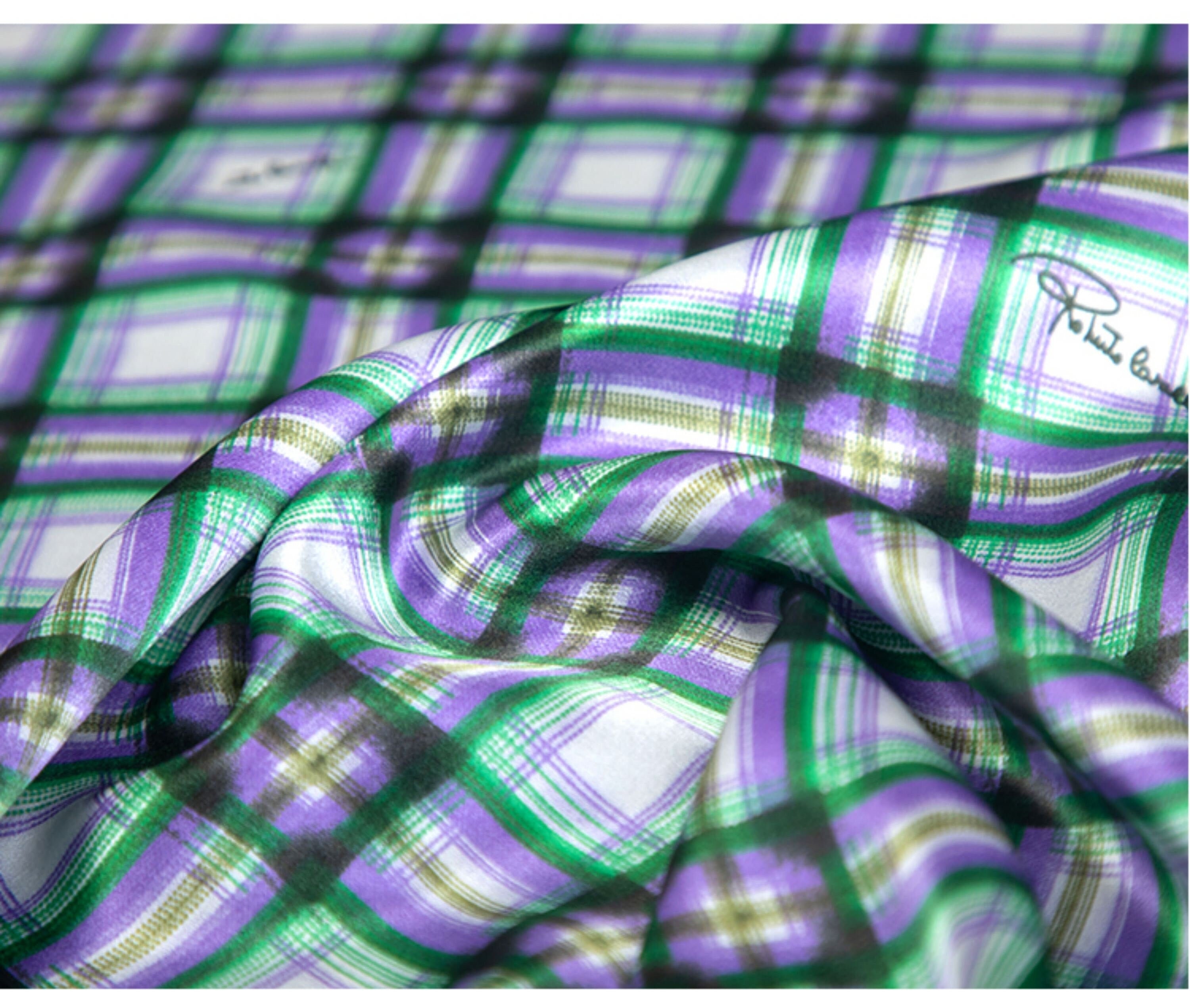 Designer Silk Fabric With Tiny Floral Plaid Print Premium Silk Crepe De ...
