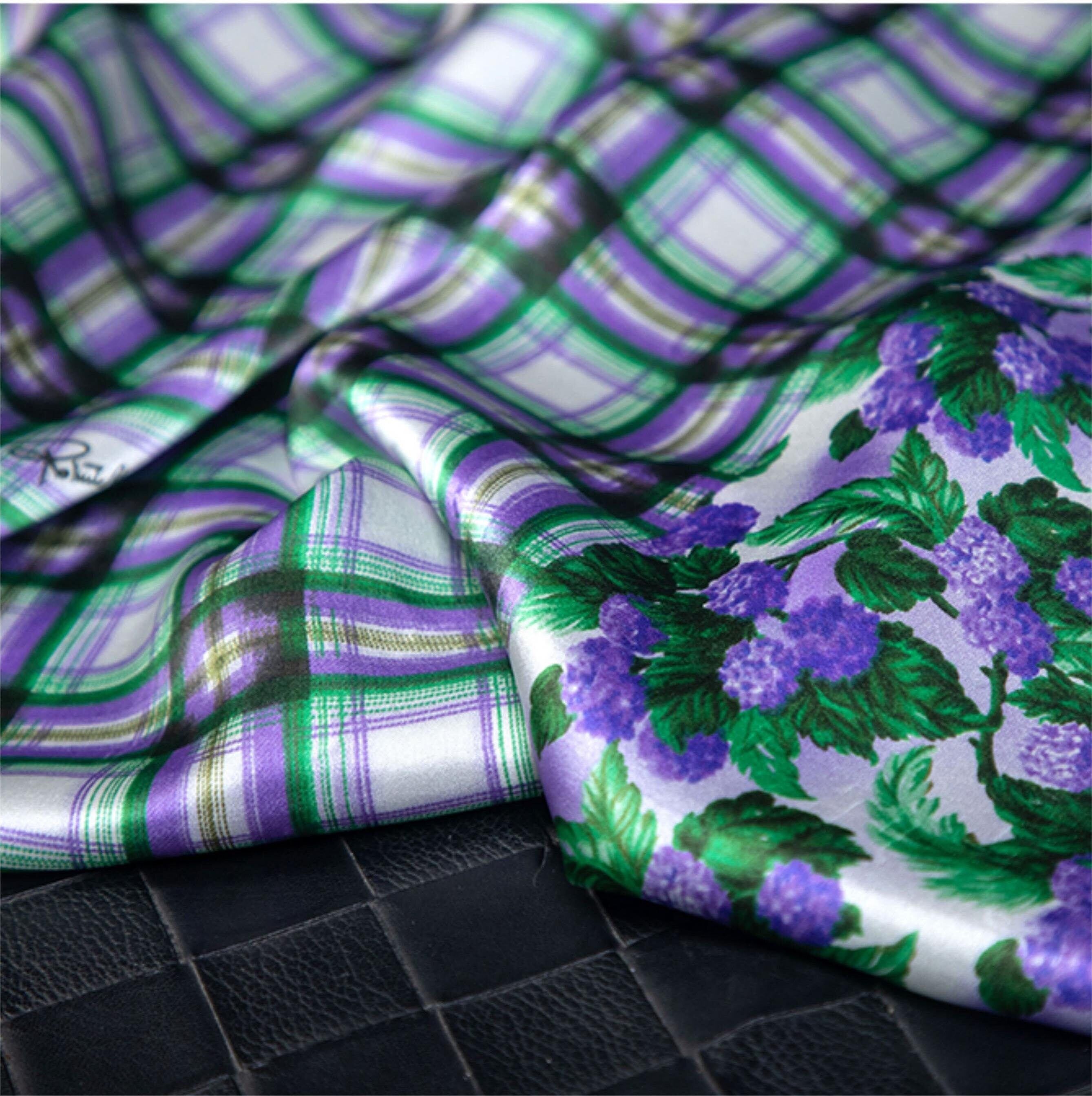 Designer Silk Fabric With Tiny Floral Plaid Print Premium Silk Crepe De ...