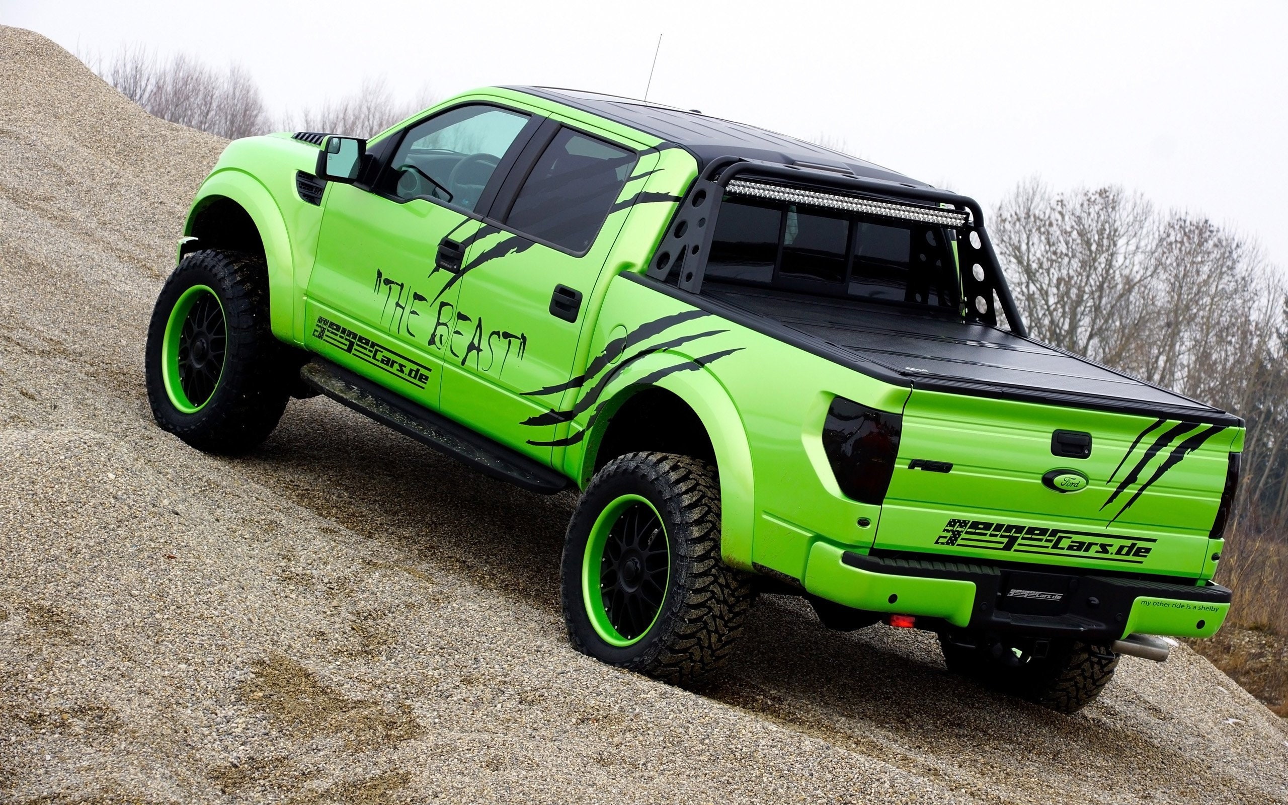 Green F 150 Svt Raptor