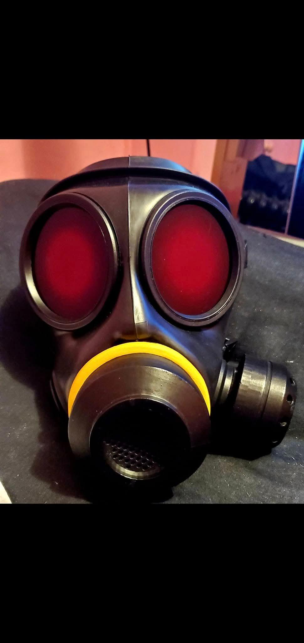Genuine S10 Gas Mask in Resident Evil Style Custom Made - Etsy