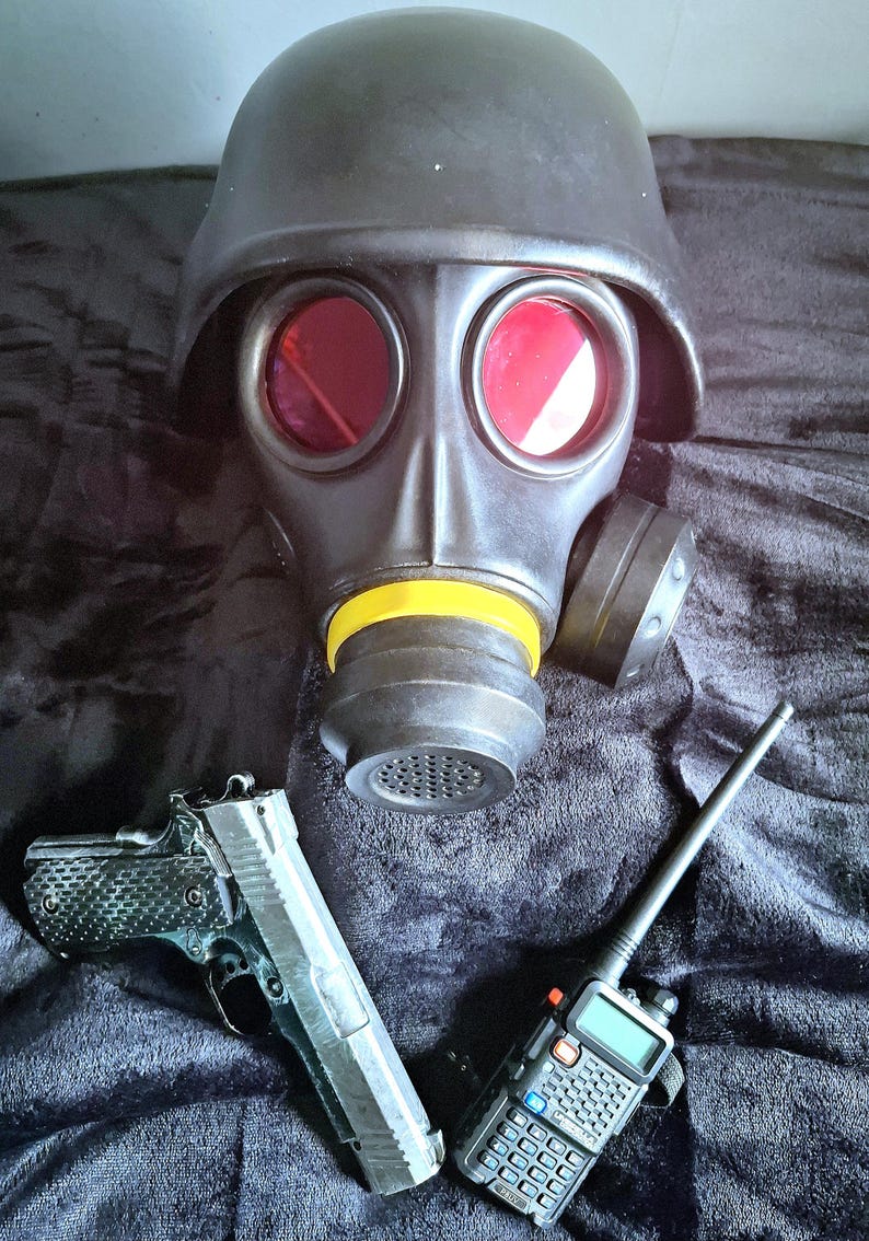 Resident Evil Hunk Mask & Helmet GAME ACCURATE - Etsy
