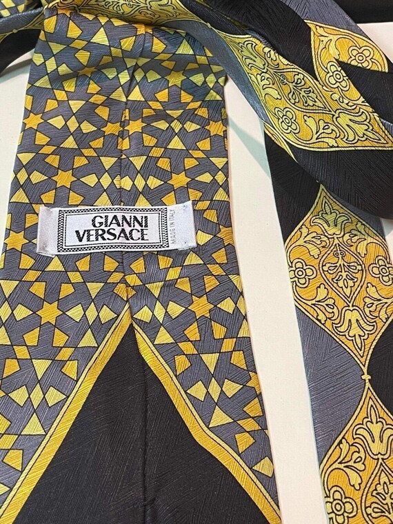 Vintage Original GIANNI VERSACE Men’s Silk Tie, Made … - Gem