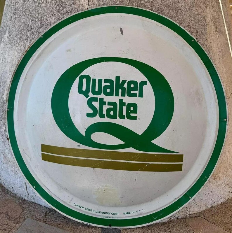 Vintage Advertising QUAKER STATE MOTOR Oil Gas Station 3D Bubble Button ...