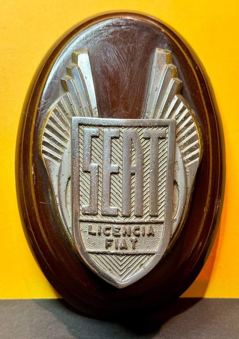 Vintage Original Emblem Sign SEAT Licencia Fiat, Seat 50s on a Gooden ...