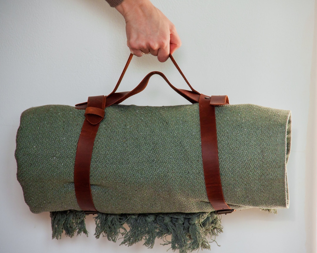 Personalized Leather Blanket Carrier,leather Blanket Strap,picnic ...