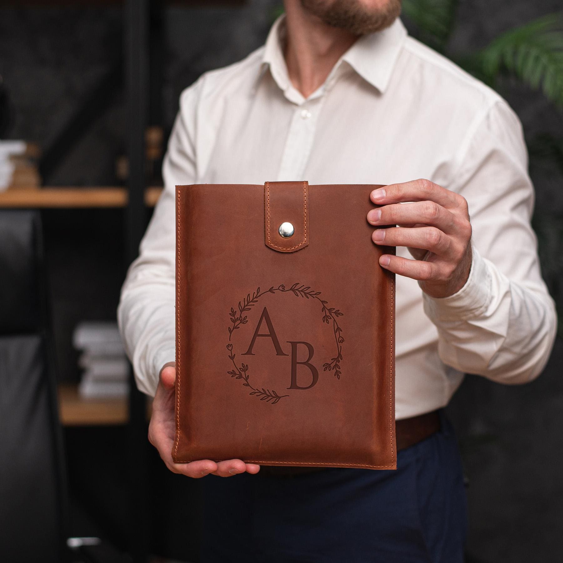 Personalized Leather Book Sleeve, Handmade Book Sleeves, Monogrammed ...