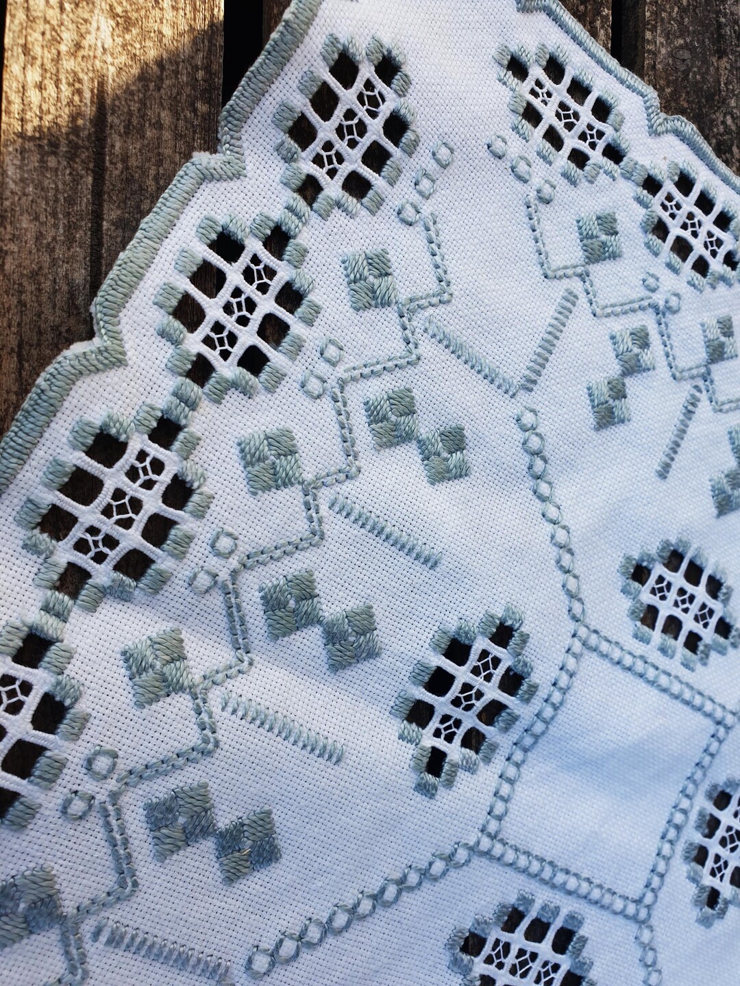 Hardanger Norwegian Embroidery Vintage Tablecloth Centerpiece ...