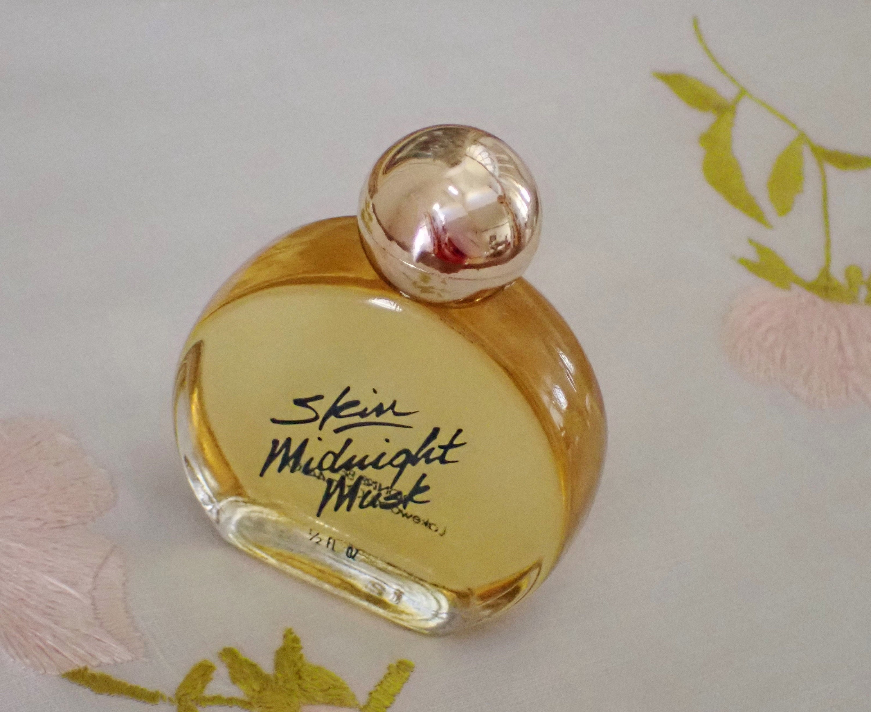 Vintage 1970s Bonne Bell SKIN MIDNIGHT MUSK Perfume Oil Concentrate 0. ...
