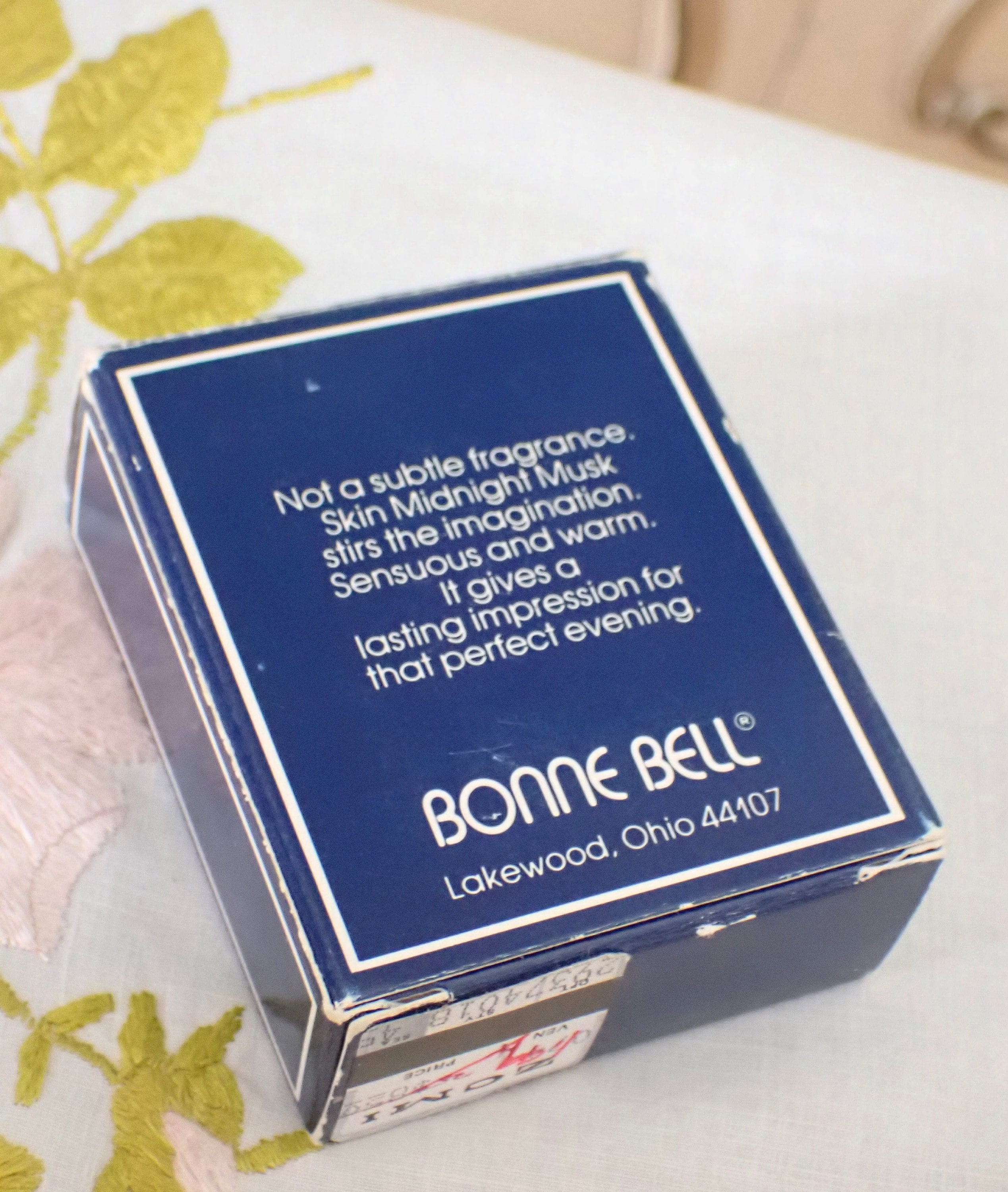 Vintage 1970s Bonne Bell SKIN MIDNIGHT MUSK Perfume Oil Concentrate 0. ...