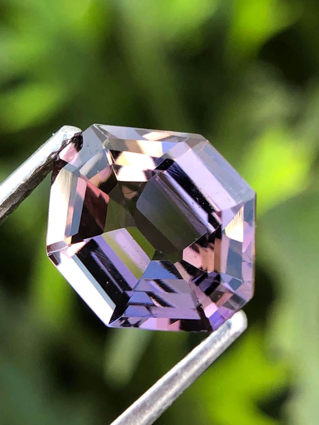 Color Changing Zoisite Fancy Tanzanite, 2.10 Carats Loose Purple ...