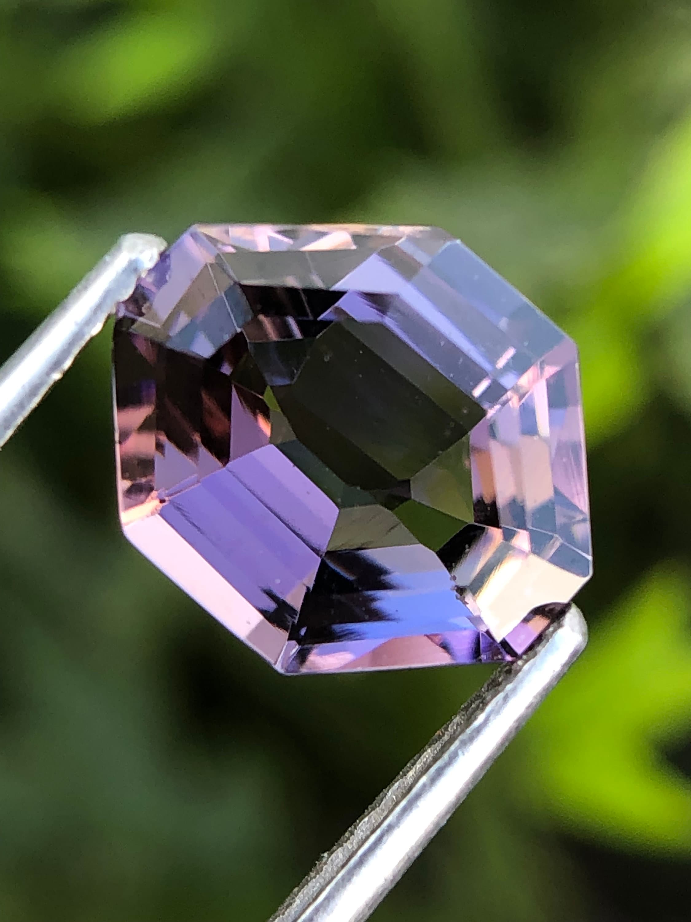 Color Changing Zoisite Fancy Tanzanite, 2.10 Carats Loose Purple ...