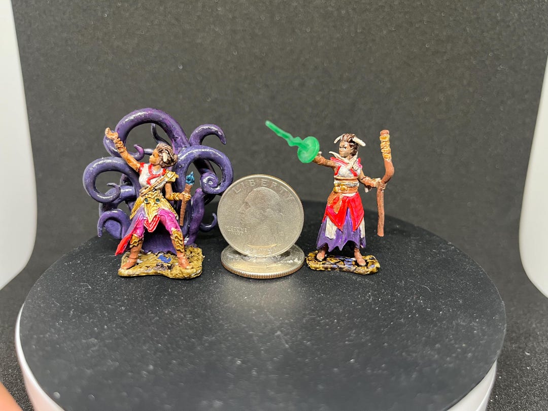 Female Human Warlock D&D Miniatures - Etsy