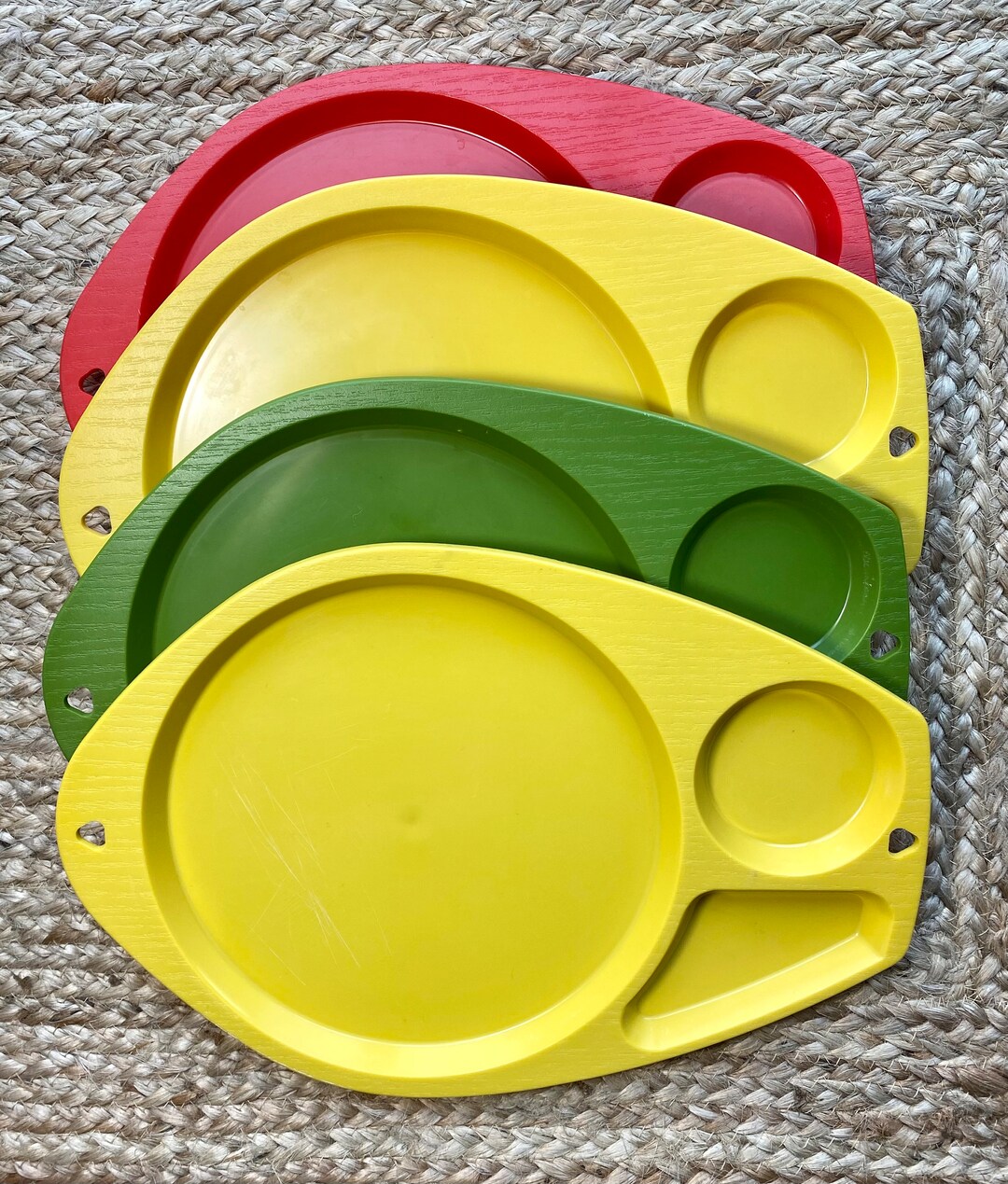 Vintage 1970's Plastic Picnic Plates - Etsy