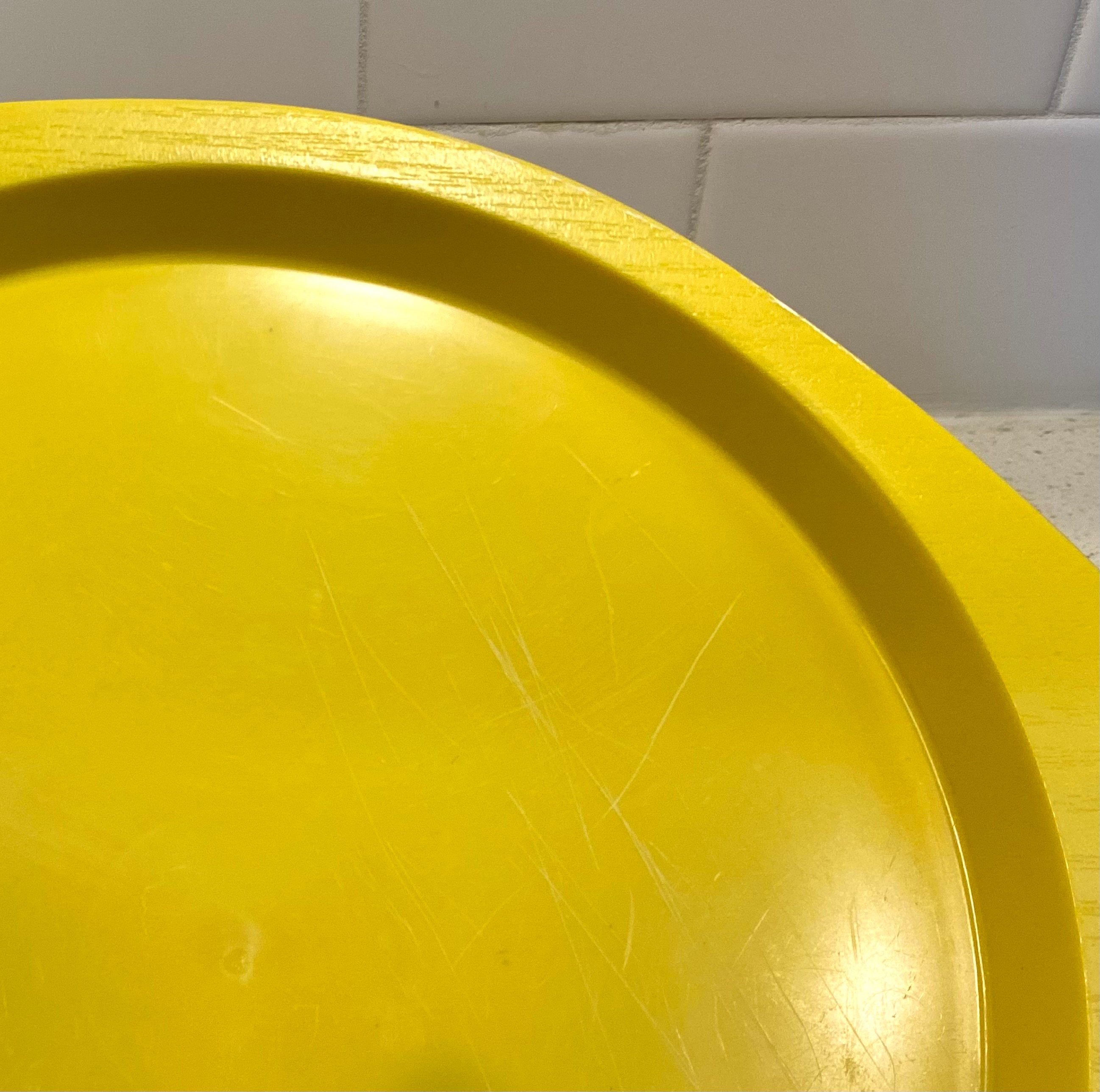 Vintage 1970's Plastic Picnic Plates - Etsy