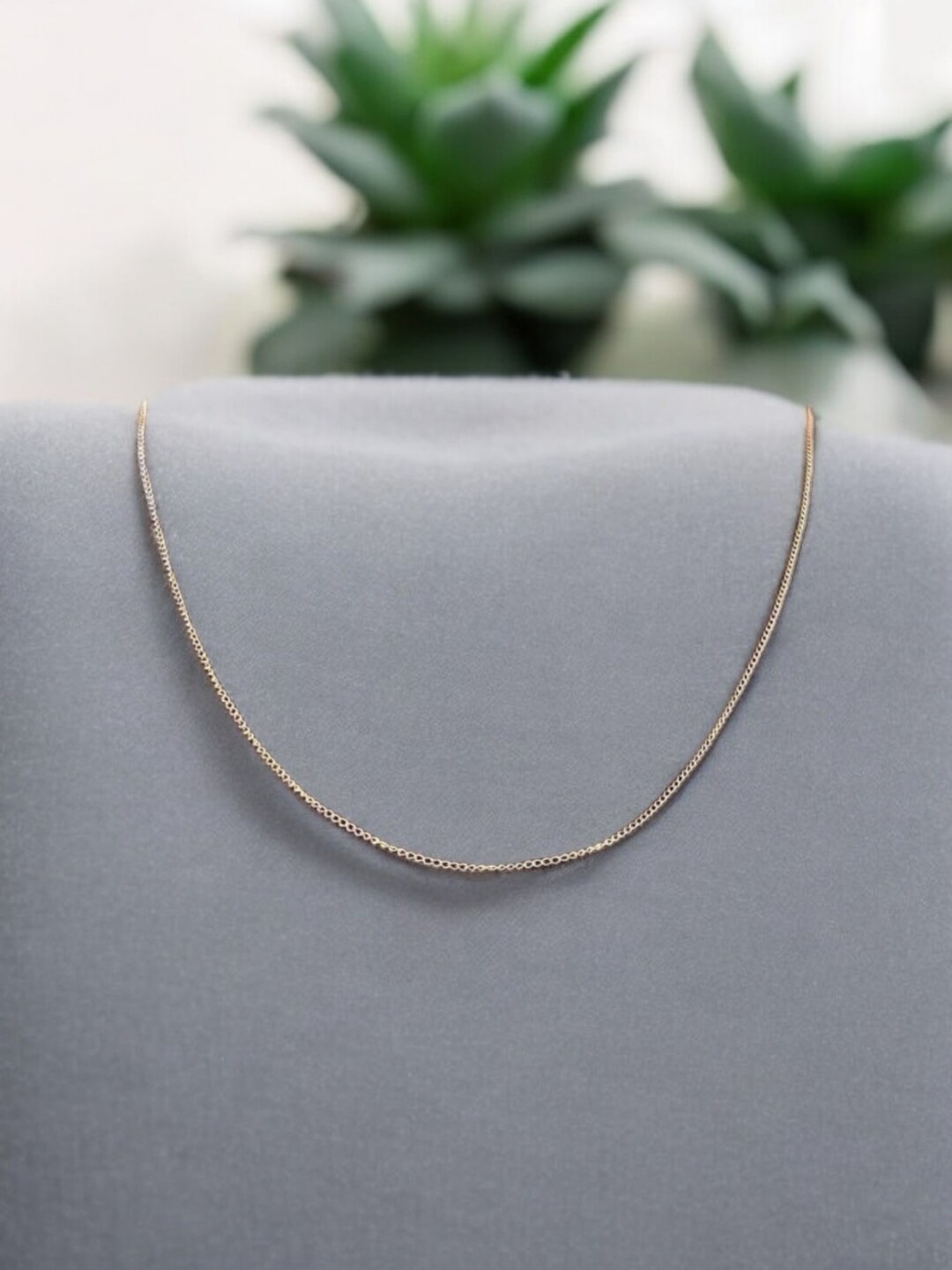 Classic 9ct Yellow Gold Curb Chain - Various Lengths Solid Gold Jewelry ...