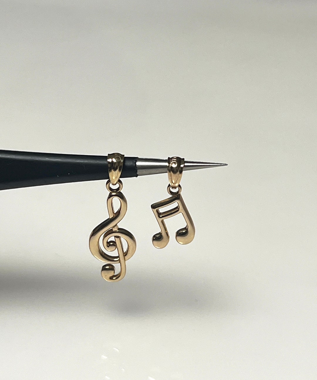 Music Notes 14K Yellow Gold Pendant Treble Clef Double Beam Note ...