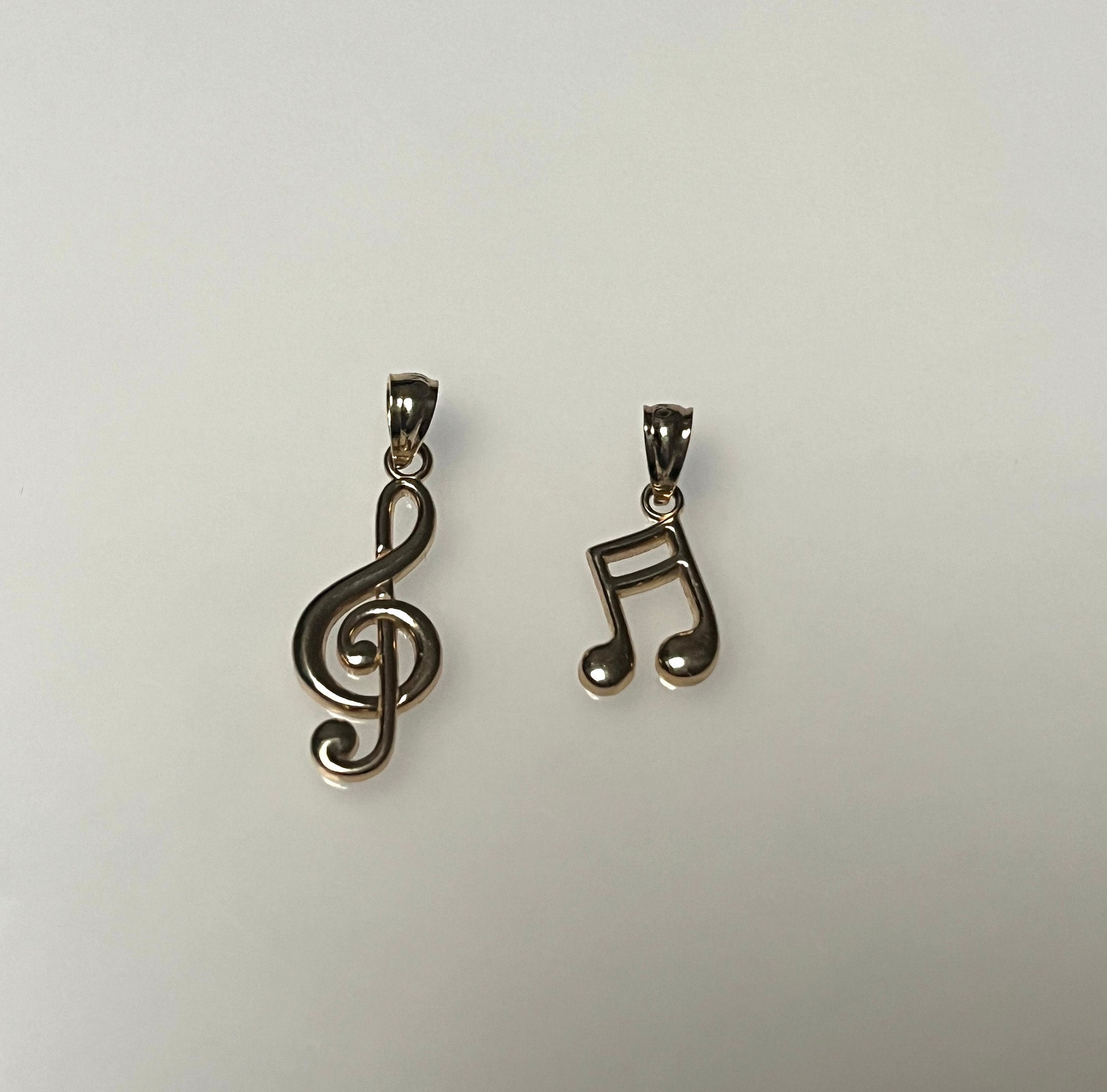 Music Notes 14K Yellow Gold Pendant Treble Clef Double Beam Note ...