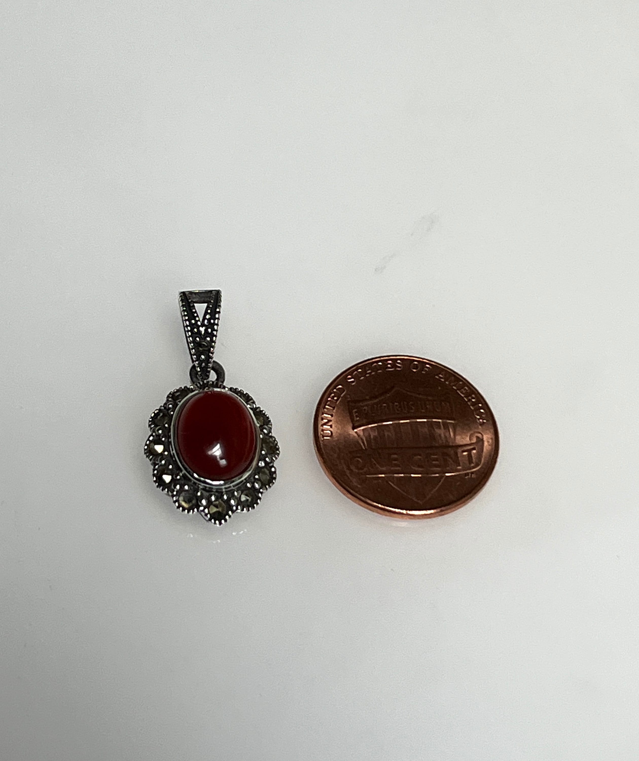 Vintage Red Agate Oval Scallop Border Silver Pendant Mica Accent Charm ...