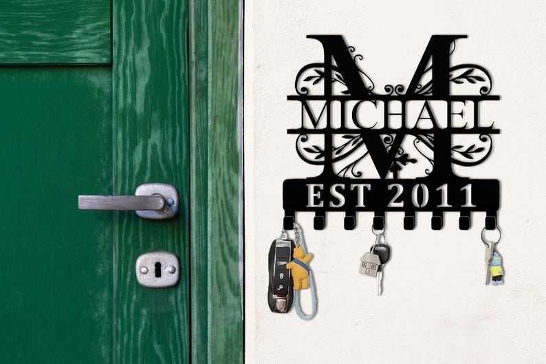 Personalized Home Key Holder for Wall Decor,custom Family Name Sign ...