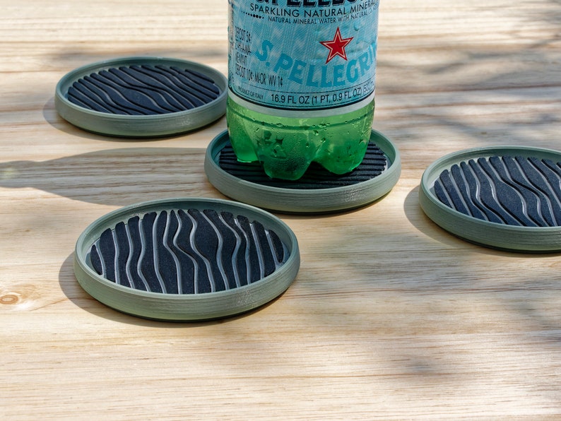 Magneto Coaster Set, W/a Magnetic Stacking Design. Woodgrain Coasters ...