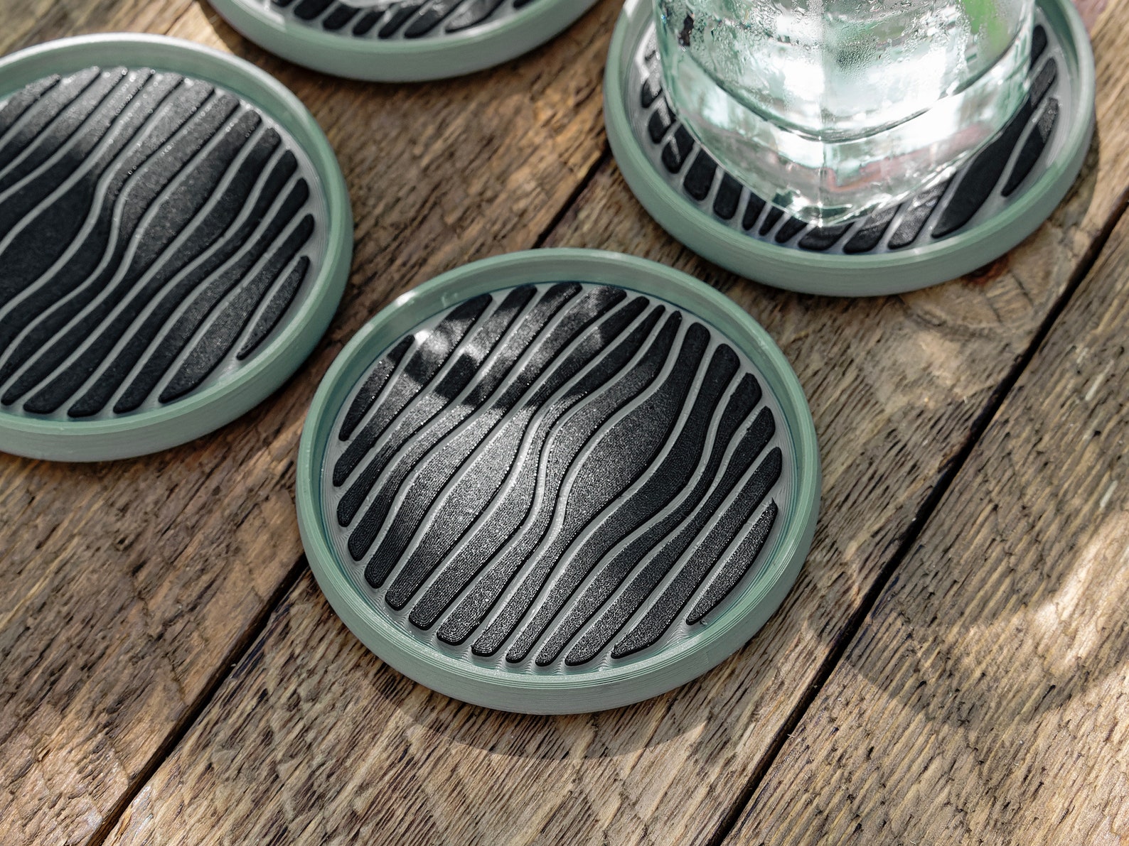Magneto Coaster Set, W/a Magnetic Stacking Design. Woodgrain Coasters ...