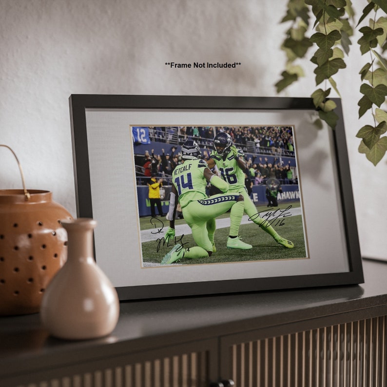 DK Metcalf Tyler Lockett Signed Photo Autograph Print Poster - Etsy
