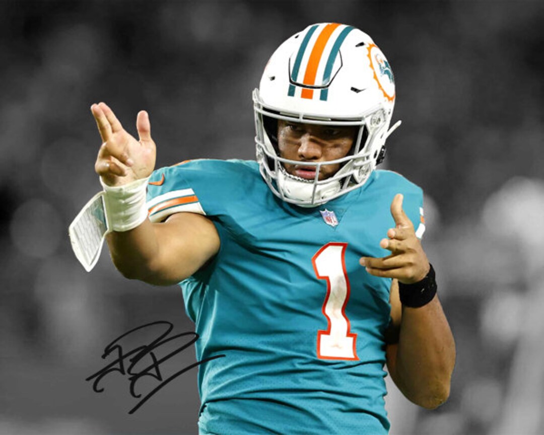 Tua Tagovailoa Miami Dolphins Signed Photo Autograph Print Poster Wall ...