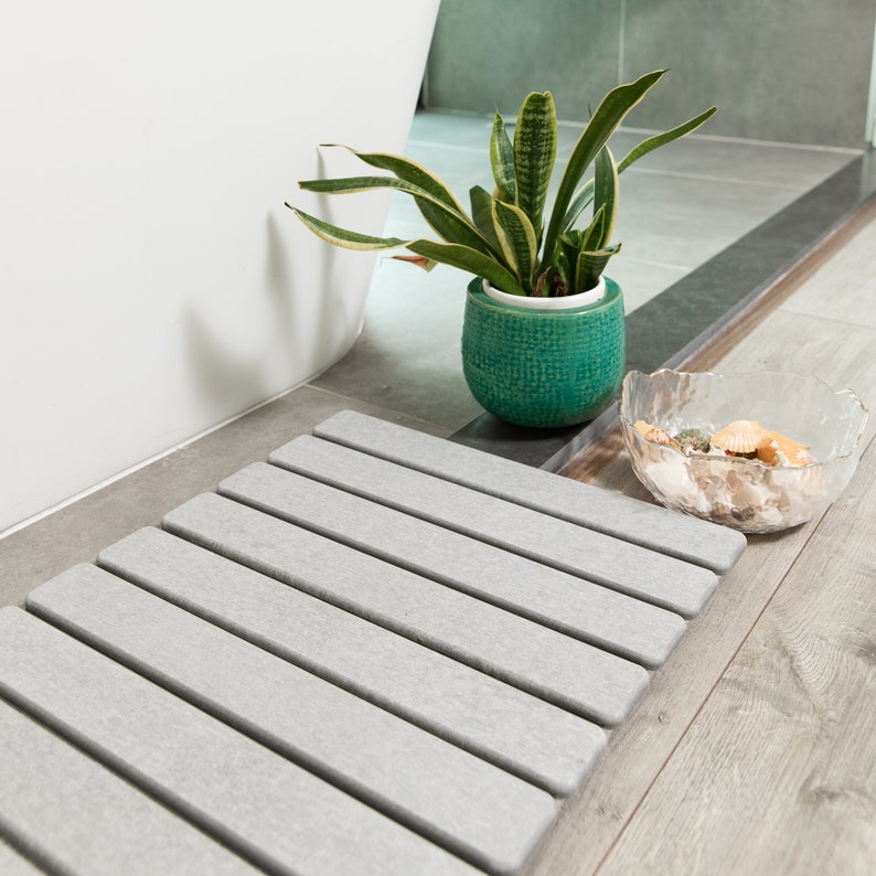Super Absorbent Diatomaceous Earth Mat | Instant Dry | Anti-bacterial ...