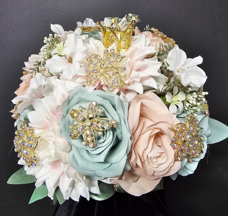 ENCHANTED FOREST Style BOUQUET Mix Crown Quinceanera - Etsy