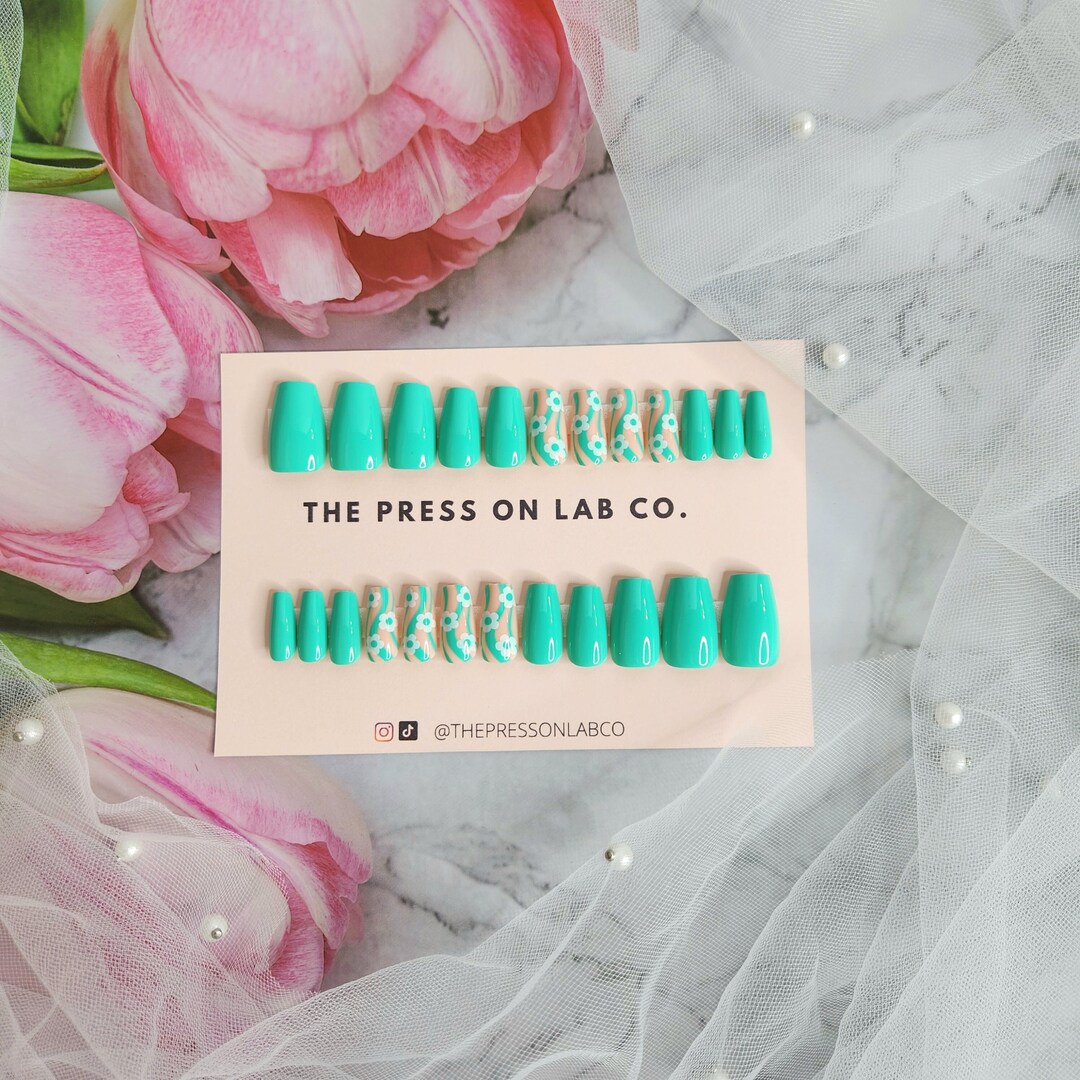 24pcs Green Coffin Press on Nails With Floral Flower Press-on Nail ...