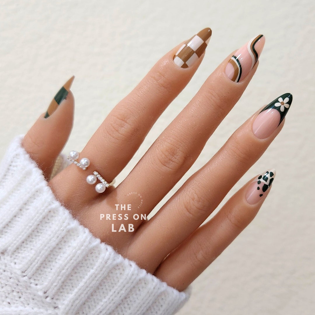 24 Pcs Almond Flowers Checkerboard Swirls Press on Nails, Spring Fake ...