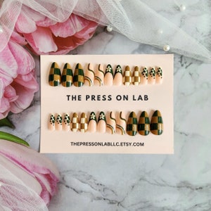 24 Pcs Floral Checkerboard Press-on Nail Set/ Almond Shape - Etsy