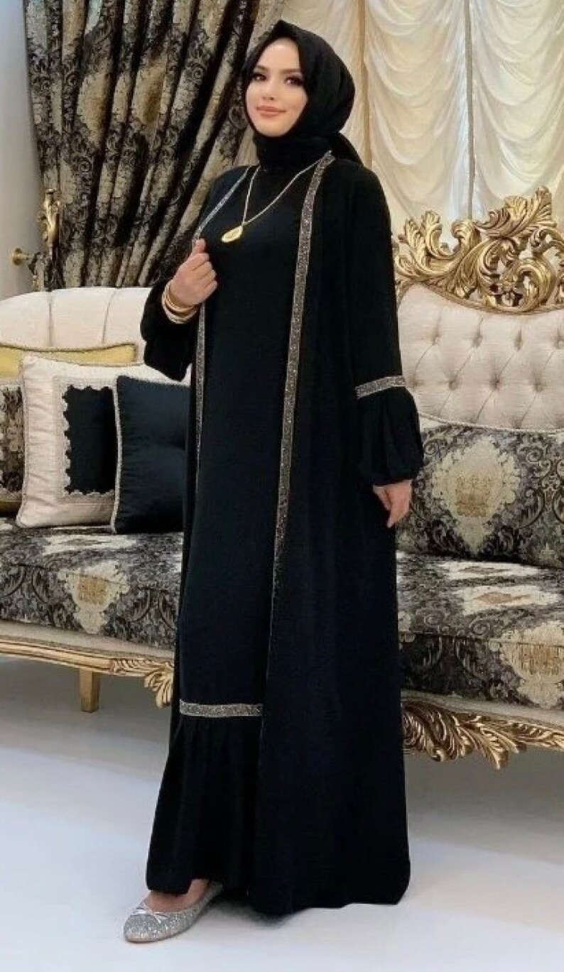 Stylish Dubai Abaya for Muslim Women, Beautiful Black Stone Work ...