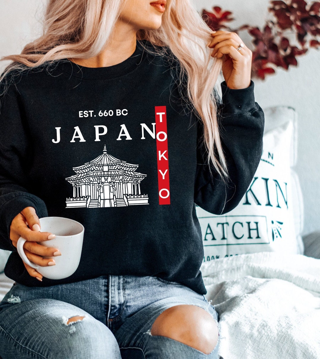 Tokyo Sweatshirt Japan Sweater, Japanese Streetwear Crewneck Traveler ...