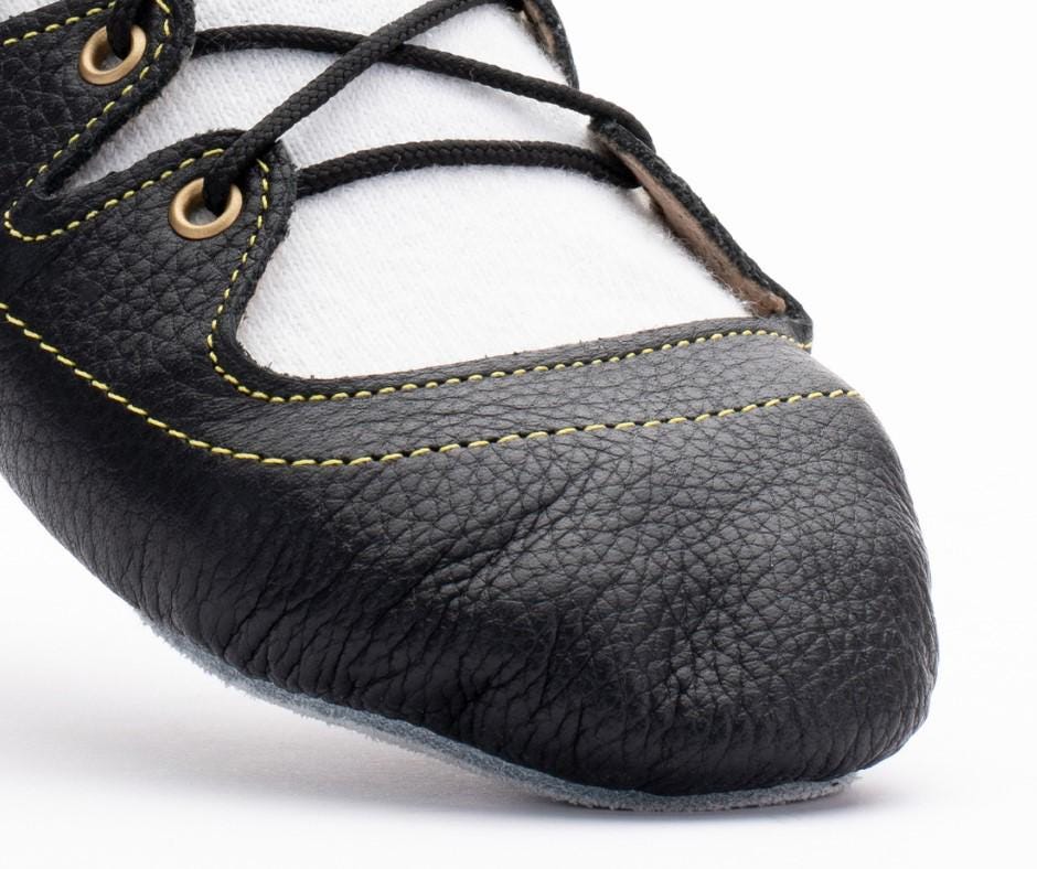 Highland Dance Pumps, Scottish Ghillie Dance Shoes, No Seam Dance Pumps ...