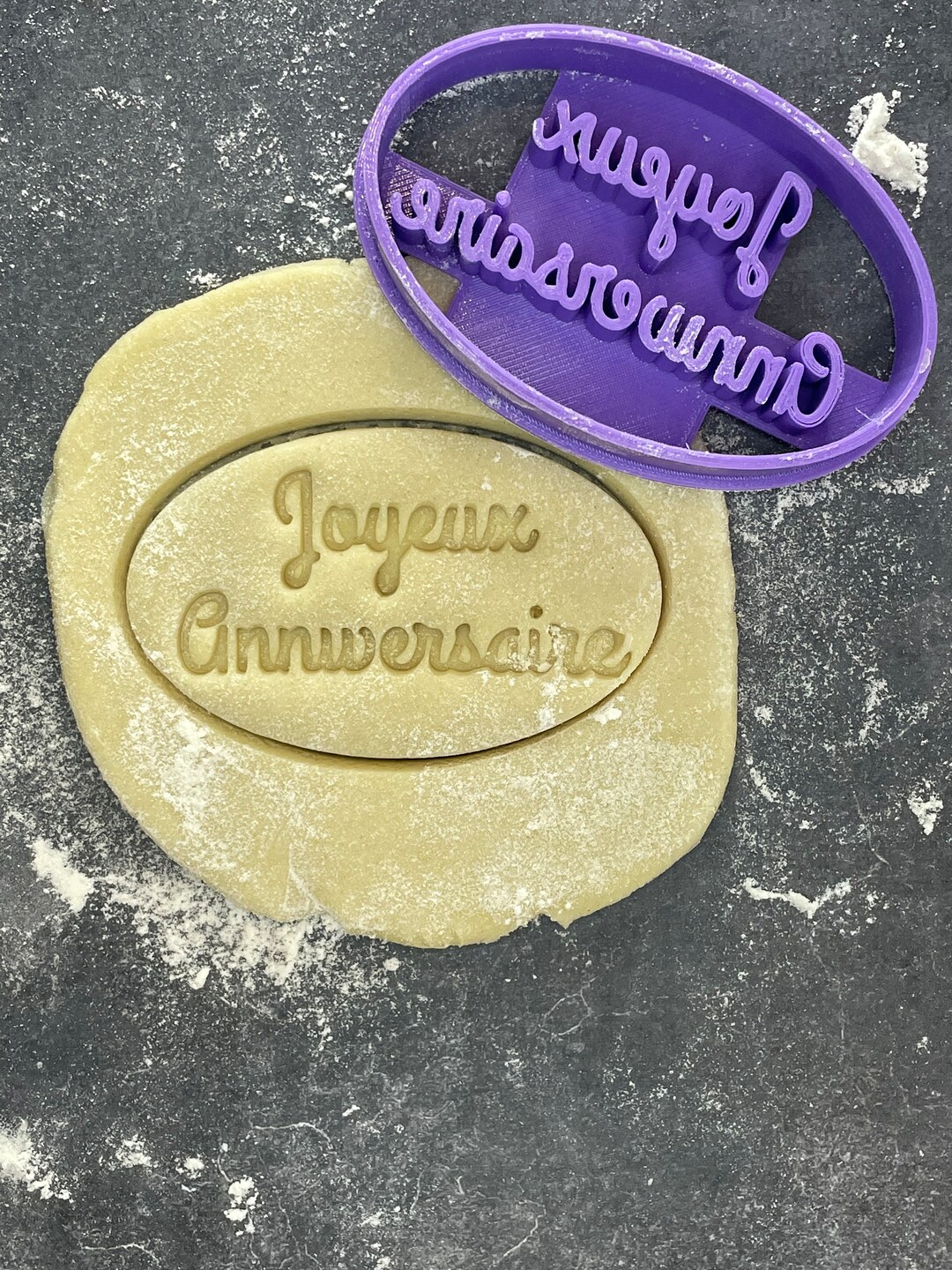 HAPPY BIRTHDAY Oval Message Cookie Cutter for Making Shortbread ...