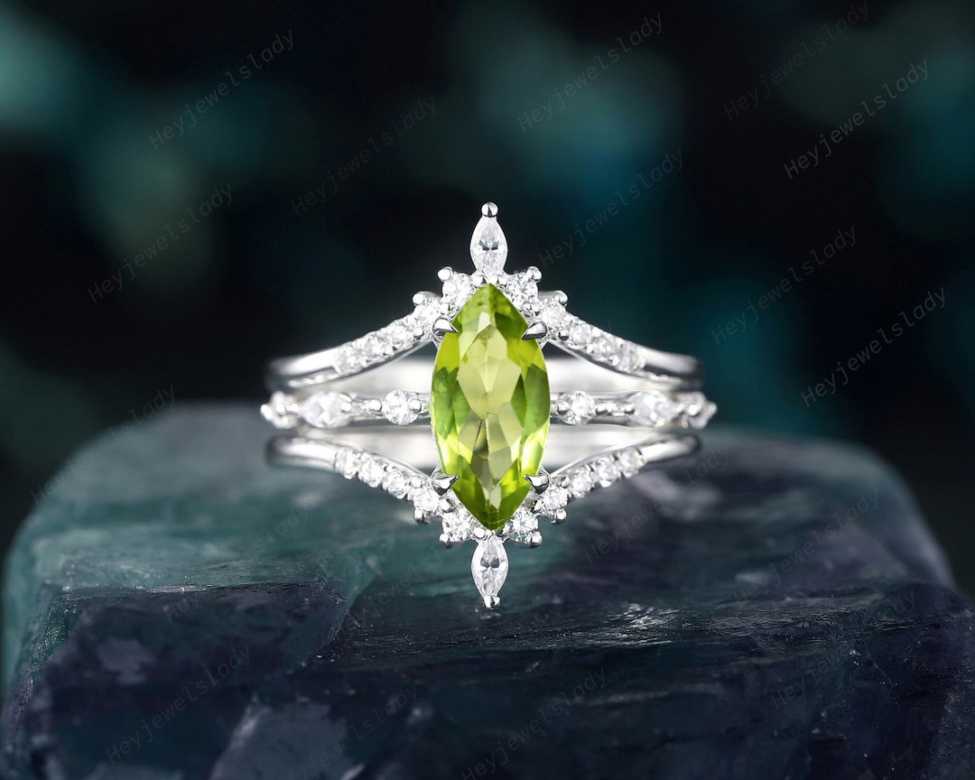 Vintage Marquise Peridot Engagement Ring Set, Unique White Gold Peridot ...