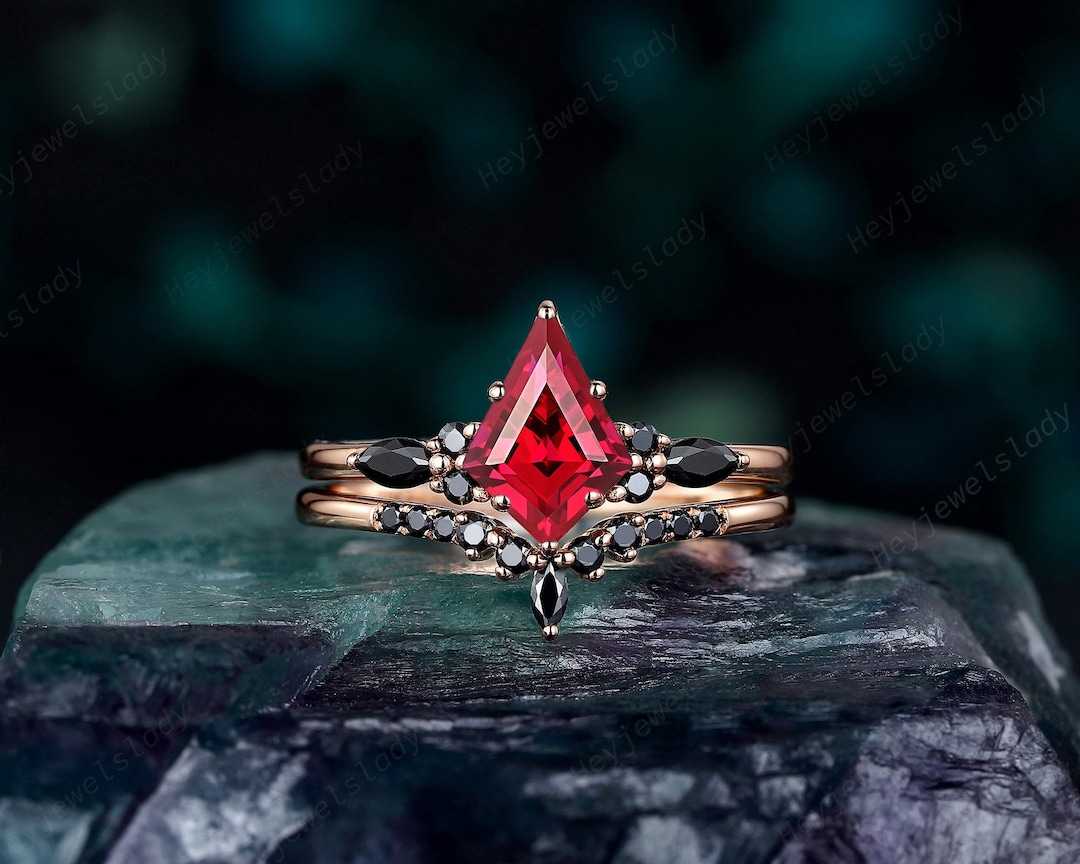 Unique Kite Cut Ruby and Black Moissanite Engagement Ring Set, Vintage ...