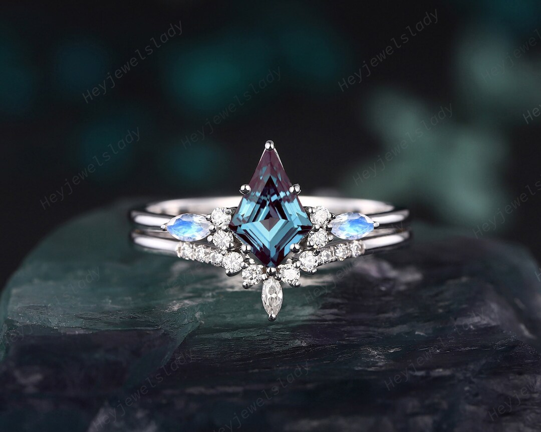 Unique Kite Cut Alexandrite Engagement Ring Set, 14k White Gold ...