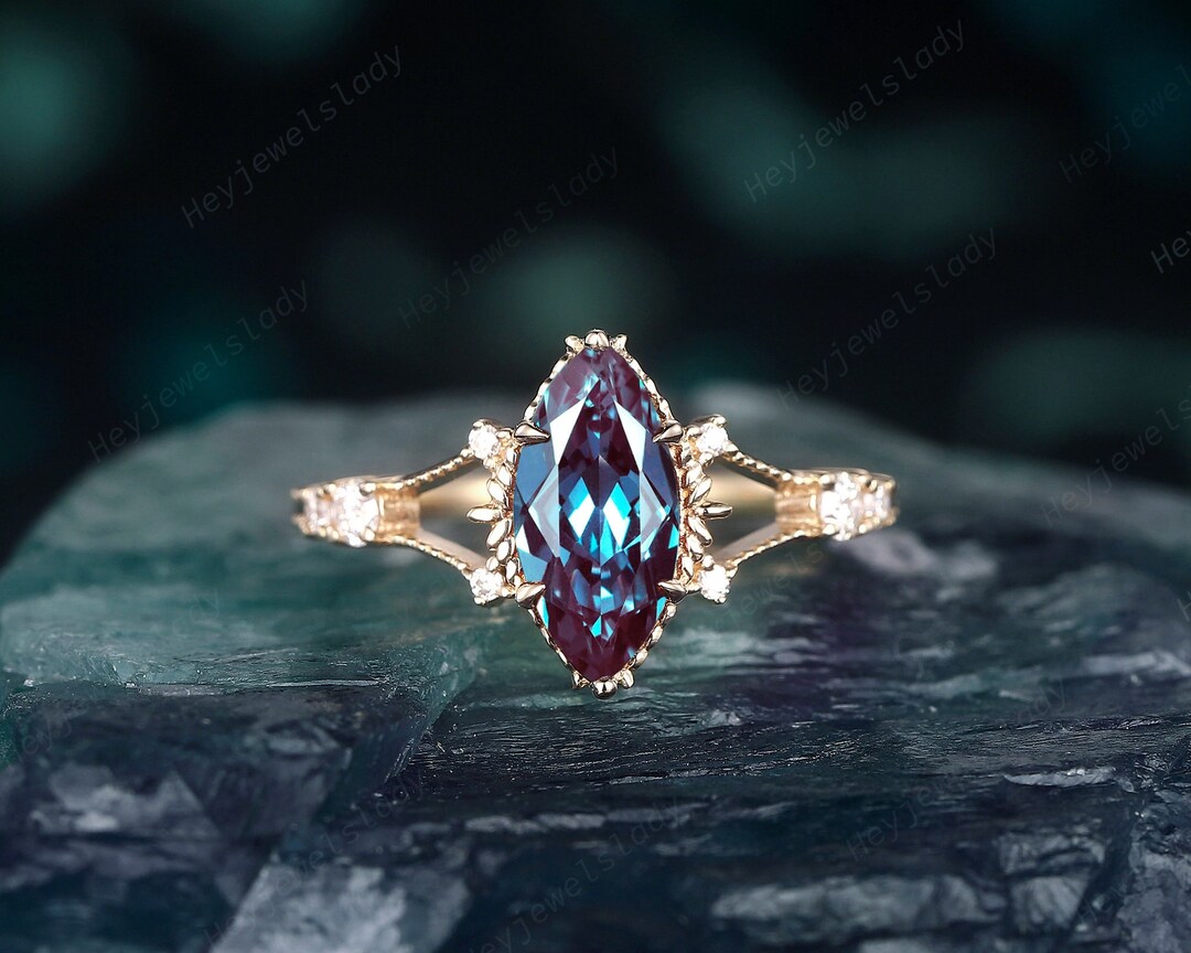Vintage Marquise Alexandrite Promise Ring, Unique Yellow Gold ...