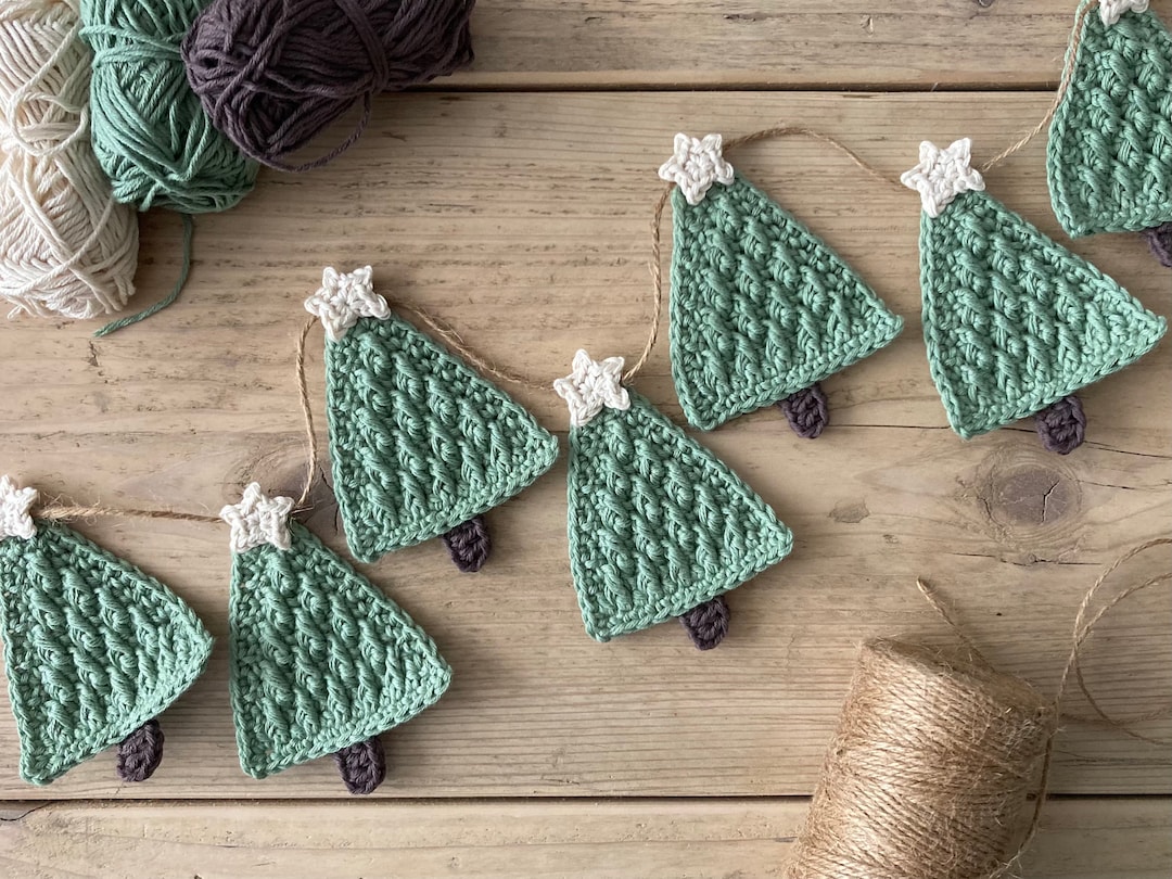 CROCHET PATTERN - Christmas Tree Decoration and Garland (written in ...