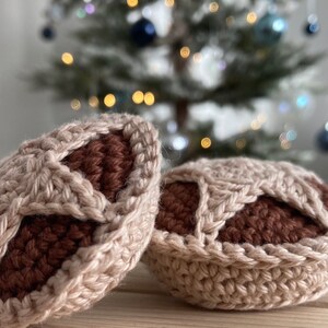 CROCHET PATTERN - Mince Pie Christmas Decoration / Ornament (written in ...