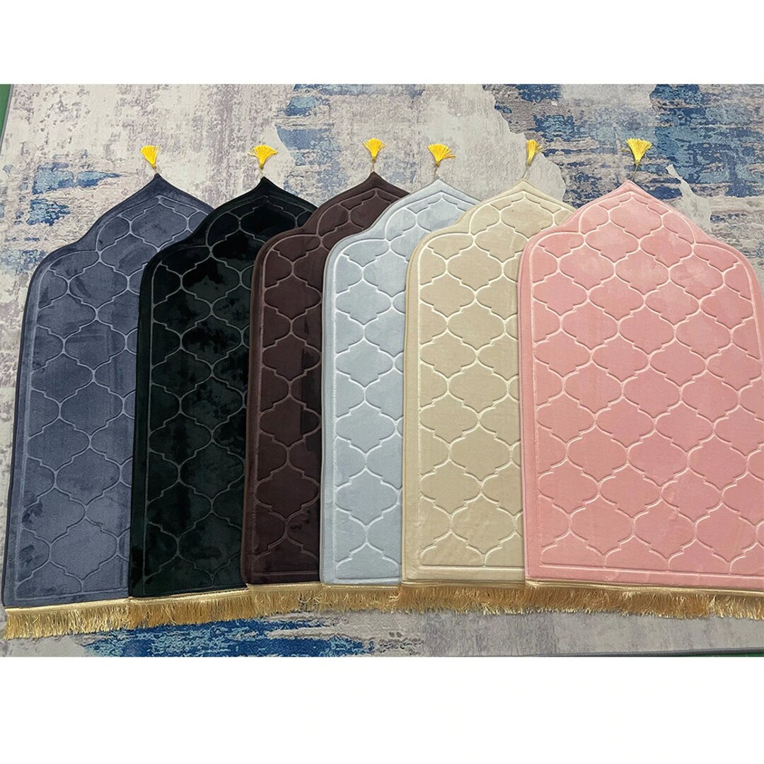 Prayer Mat for Muslim Ramadan Flannel Carpet Worship Kneel Embossing ...